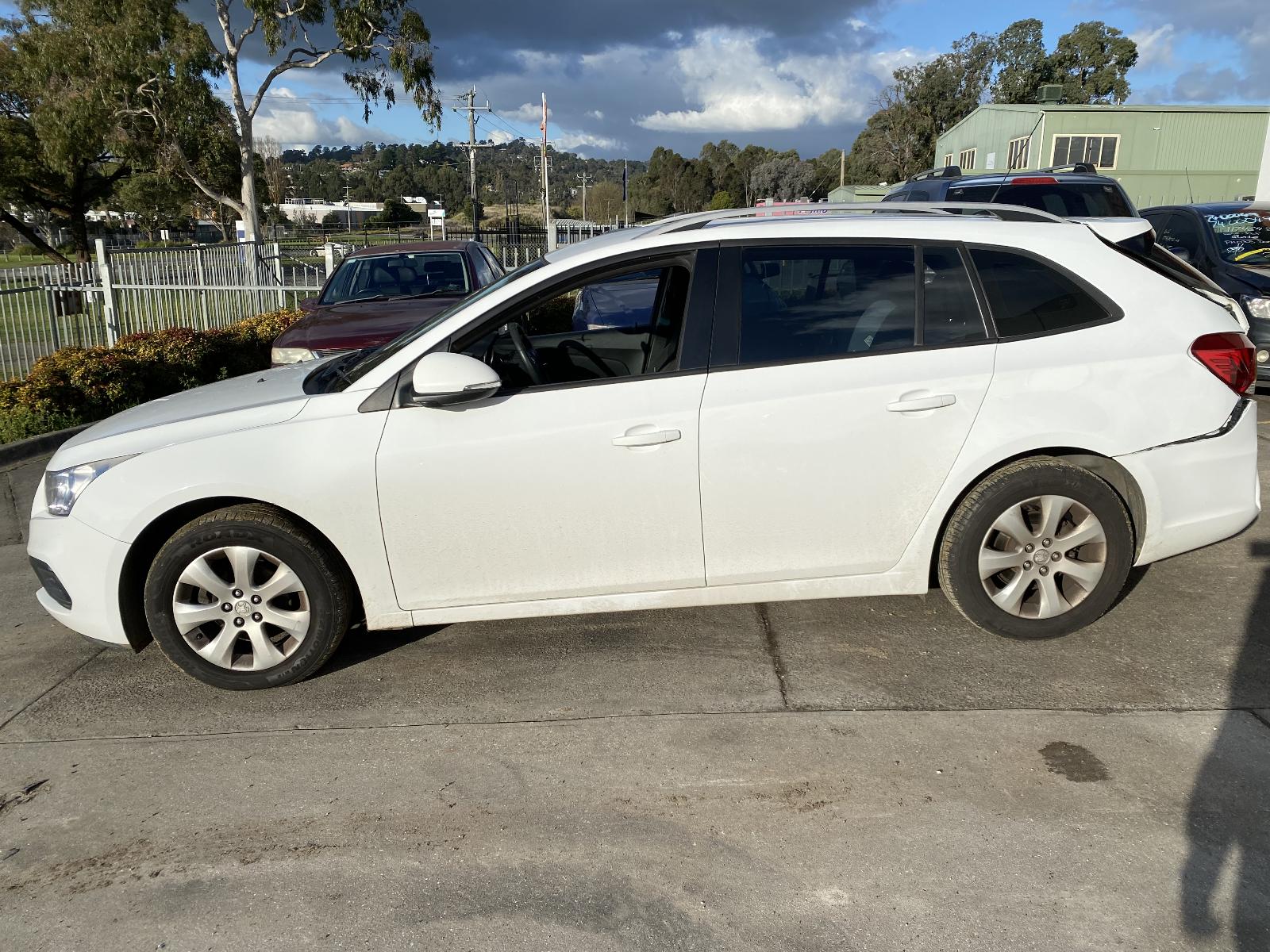 Air Cleaner Duct/Hos Cruze Holden 2015