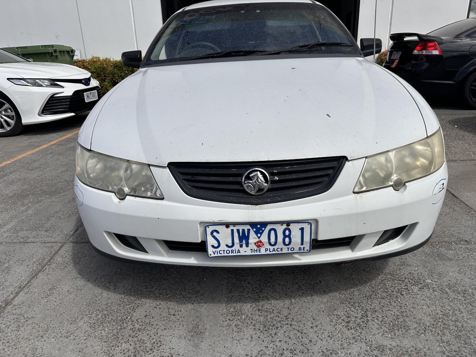Front Bumper Commodore Holden 2003
