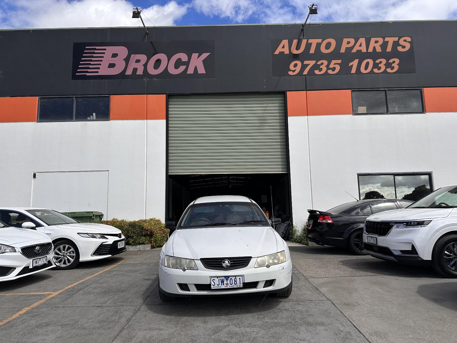 Front Bumper Commodore Holden 2003