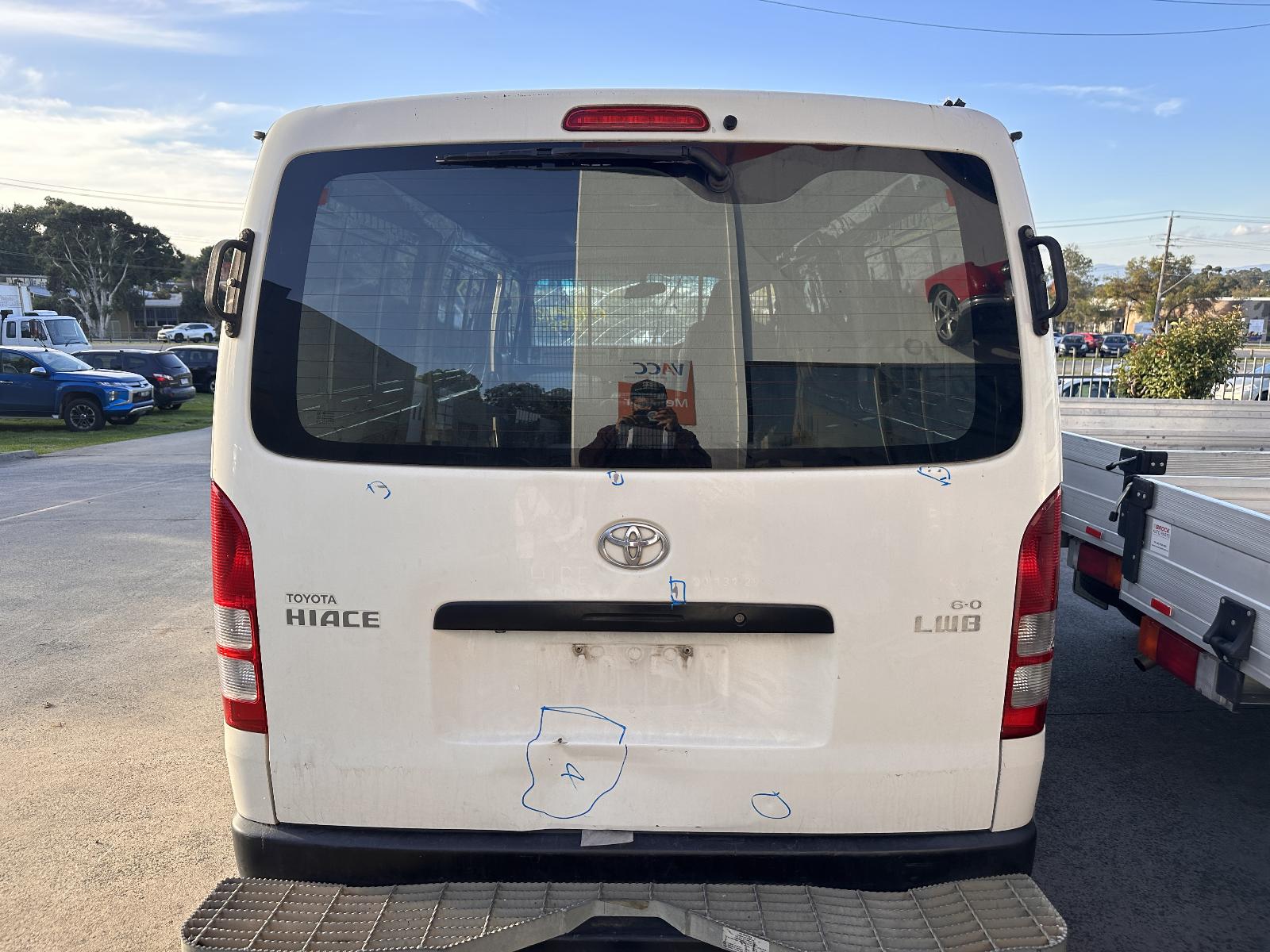 Fuel Pump Hiace Toyota 2013