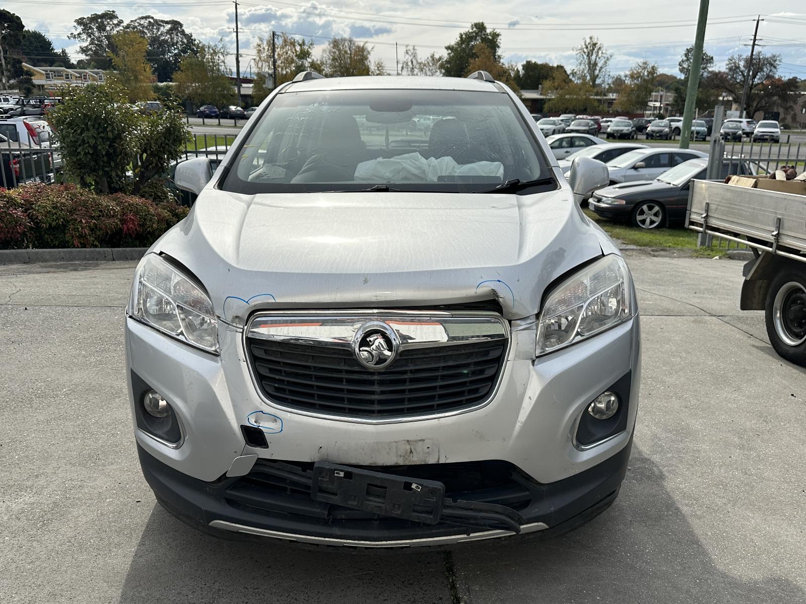 Left Indicator/Fog/Side Trax Holden 2014