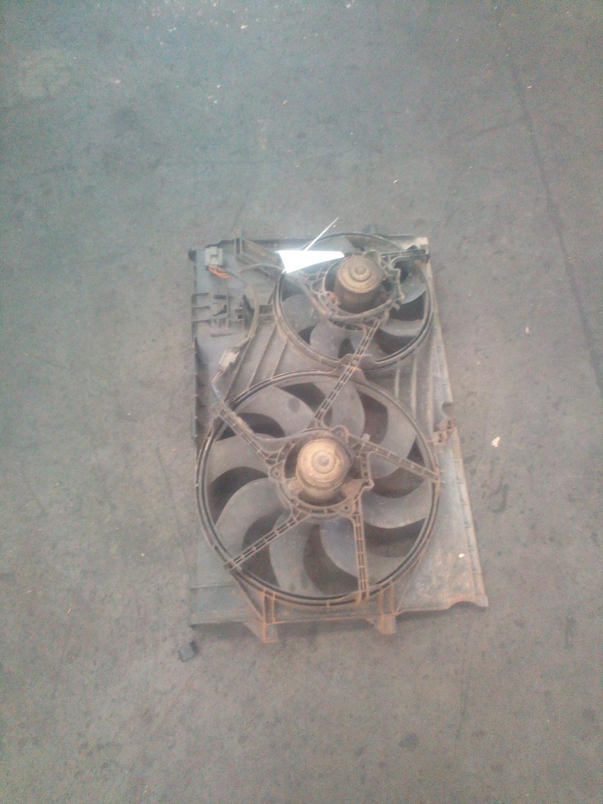 Fan Commodore Holden 2003